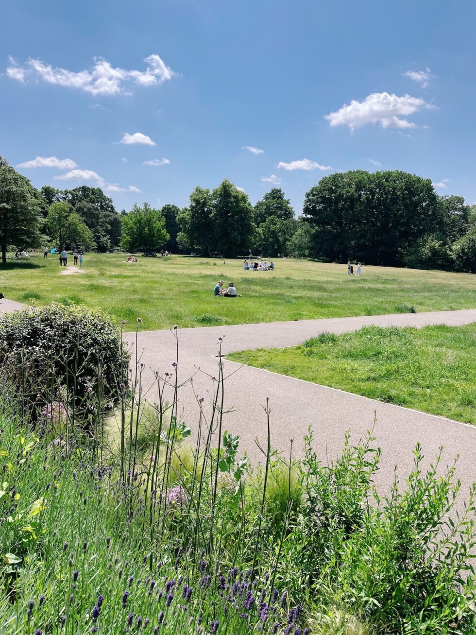 Your Guide to Wimbledon Tennis & Village Life | Claire & The City